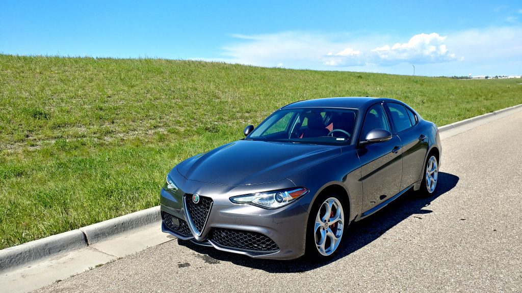 2015 Toyota Avalon is a Progressive Conservative Sedan – CarNewsCafe