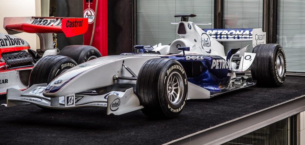 How Do Formula 1 Cars Work? - CarNewsCafe