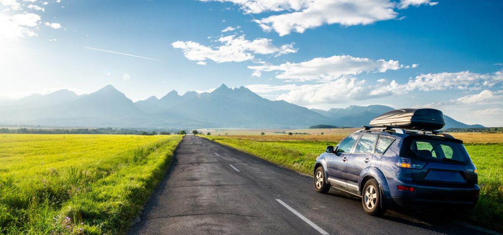 8 Safety Tips To Enjoy Your Long-Distance Road Trip - CarNewsCafe